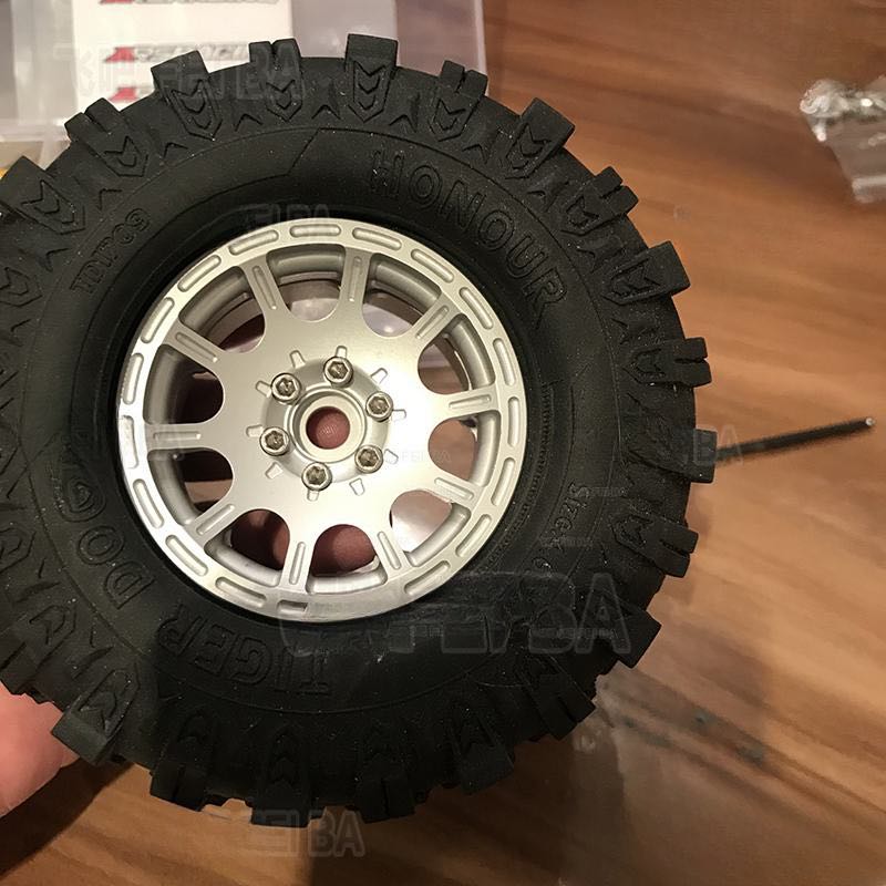 2.2 inch alloy wheels– LX Shock