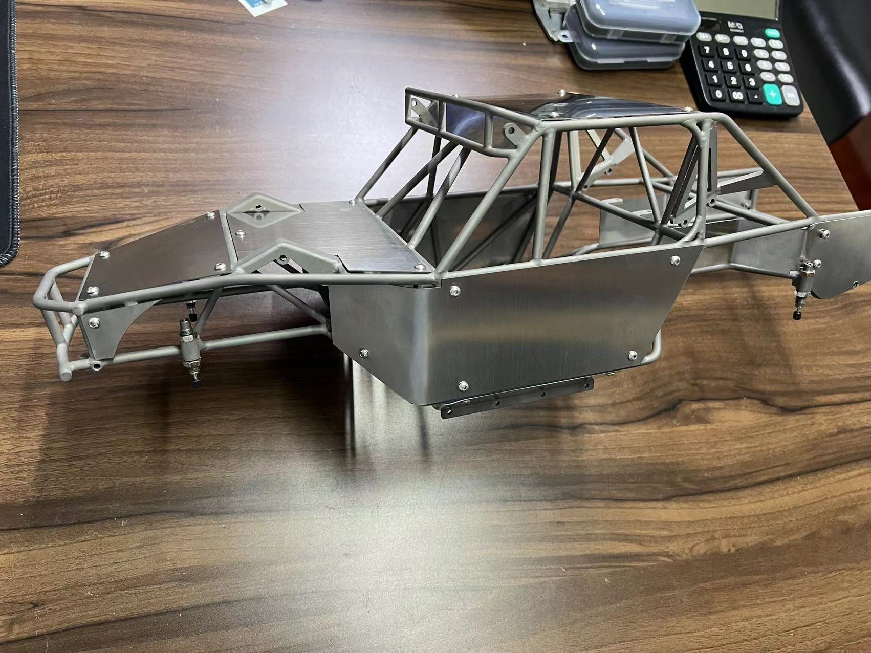 UT4 (monkey version）Titanium alloy cage customization– LX Shock